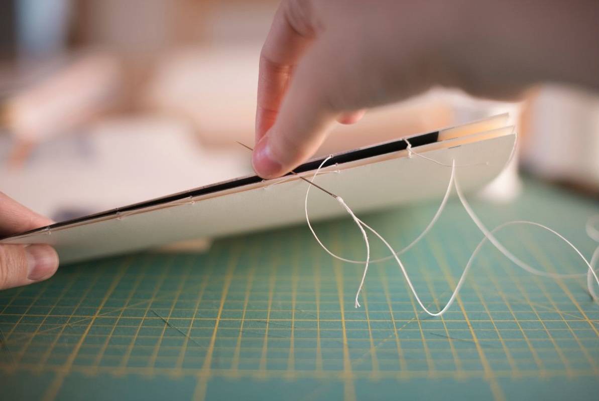 How to Learn Basic Bookbinding: A Step-by-Step Beginner’s Guide - Girly Daily